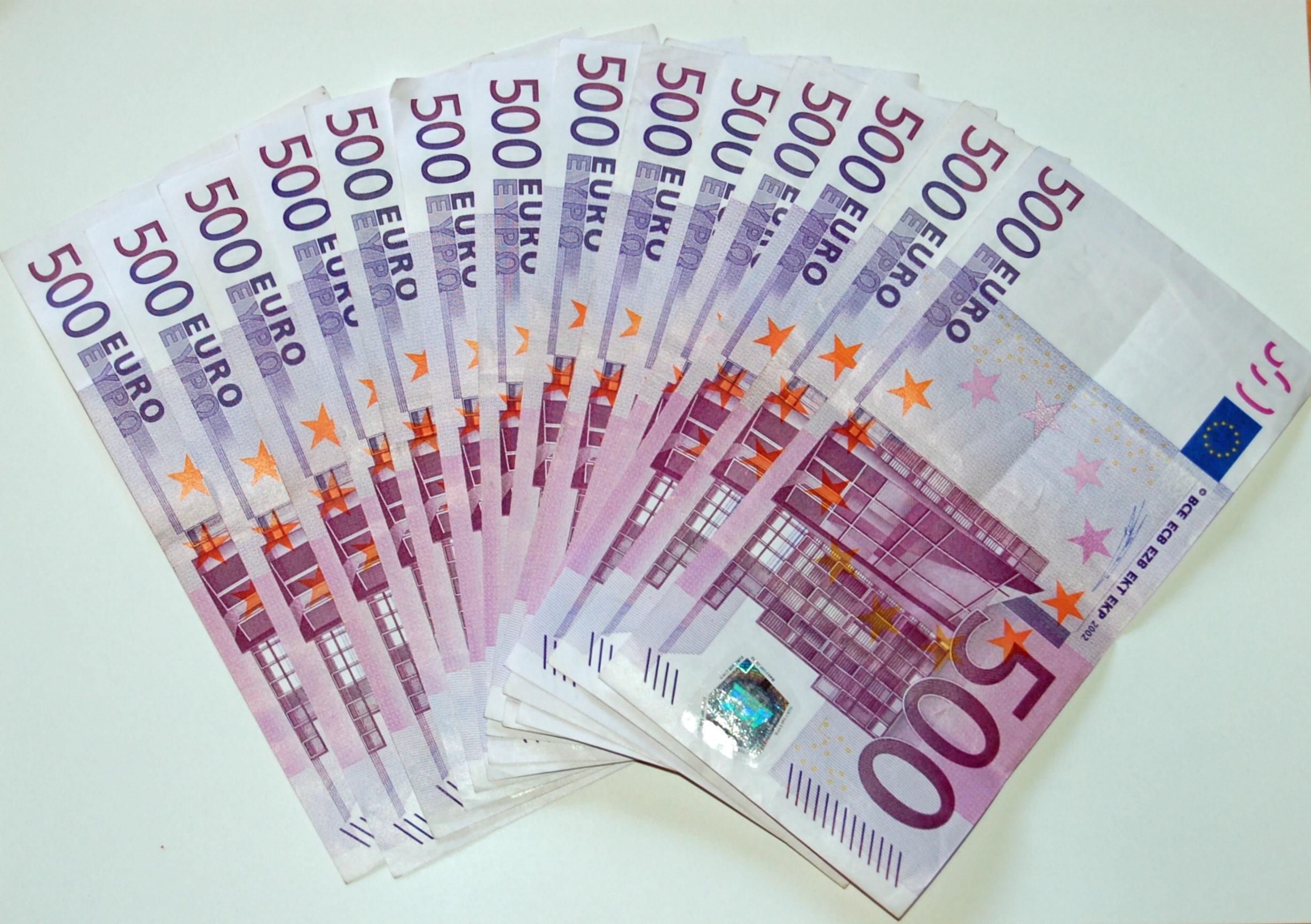 Corruzione Perch Non Abolire Le Banconote Da 500 Euro Il Fatto